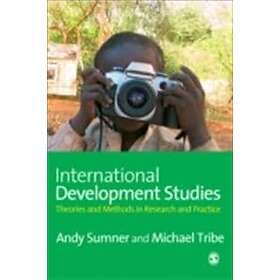 Andrew Sumner: International Development Studies - Sammenlign priser ...
